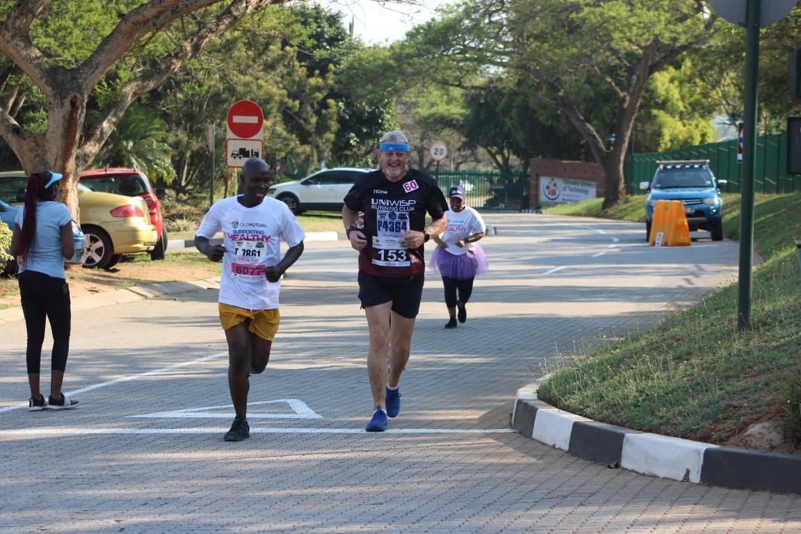 Samuel Mathabatha outraces Abednico Mashaba to win SHL 10km at TUT ...