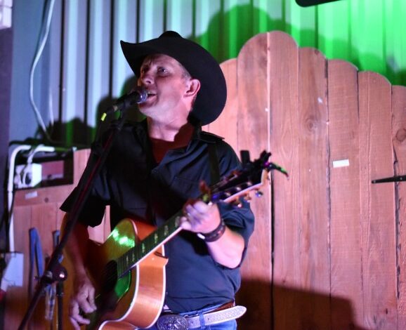 IN PHOTOS: Lila Swift and Piet Pompies wow Lowveld crowd with a ...