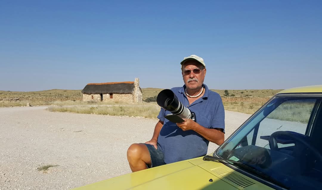 Famous landscape artist Gerrit Pitout has passed away | Lowvelder