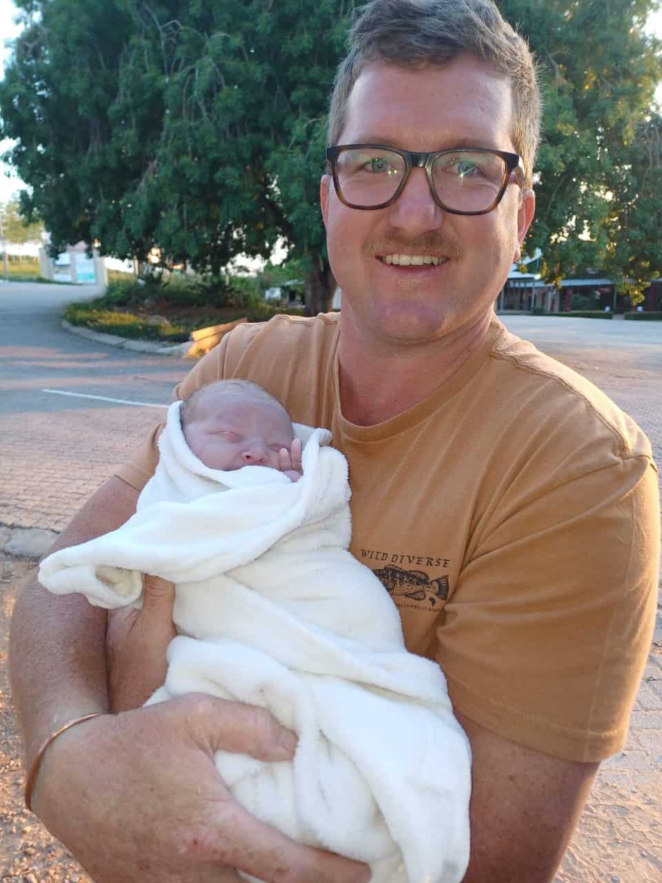 ‘Hiert! Hier kom die baba!’: Seuntjie maak sy opwagting in Laeveldse ...