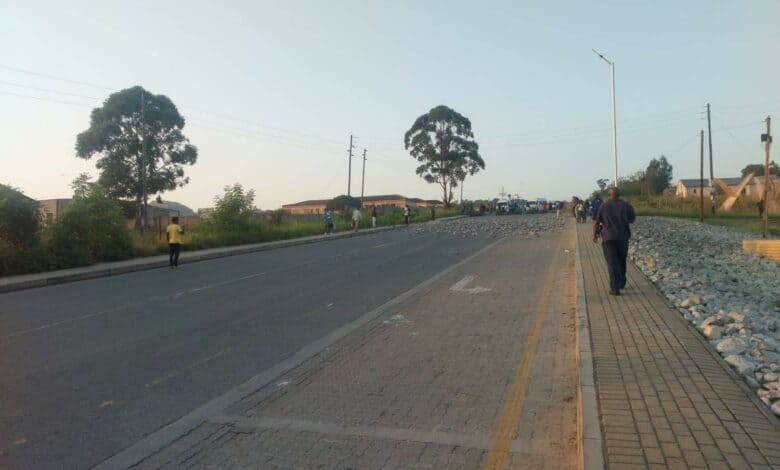 R538 in Masoyi reopens after protests | Lowvelder