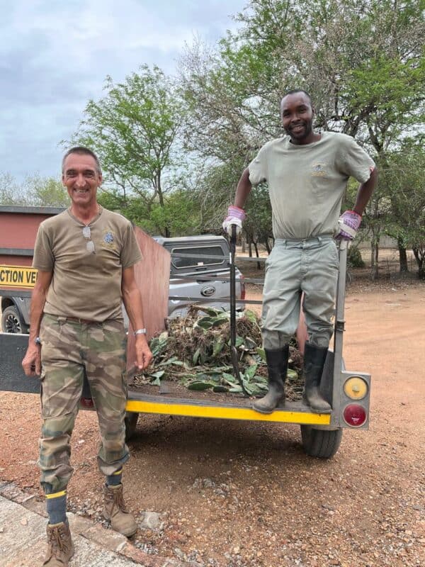 Honorary rangers tackle tough vegetation in Marloth Park | Lowvelder