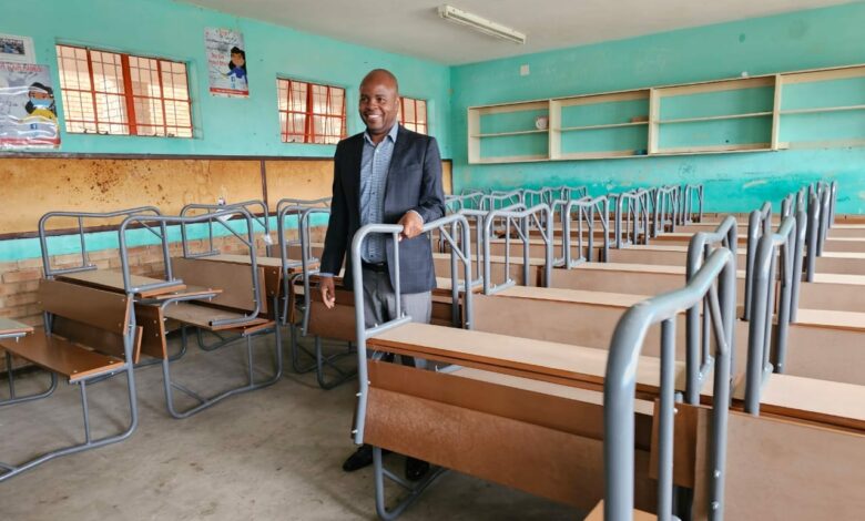 MEC for public works donates 100 desks to school in Mkhondo ...