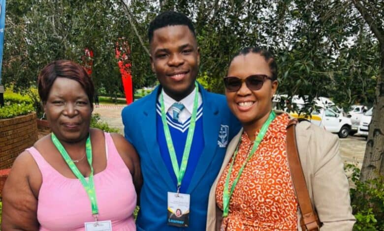 Pienaar learner scoops second position among the province's matric top ...