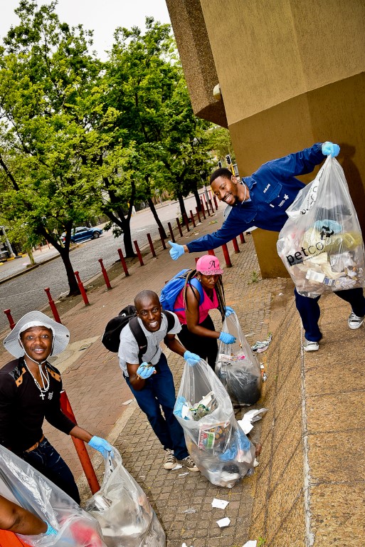 Sponsors host clean-up in preparation for Durban run | Berea Mail