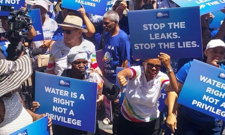 Protesters march on Durban City Hall demanding water | Berea Mail