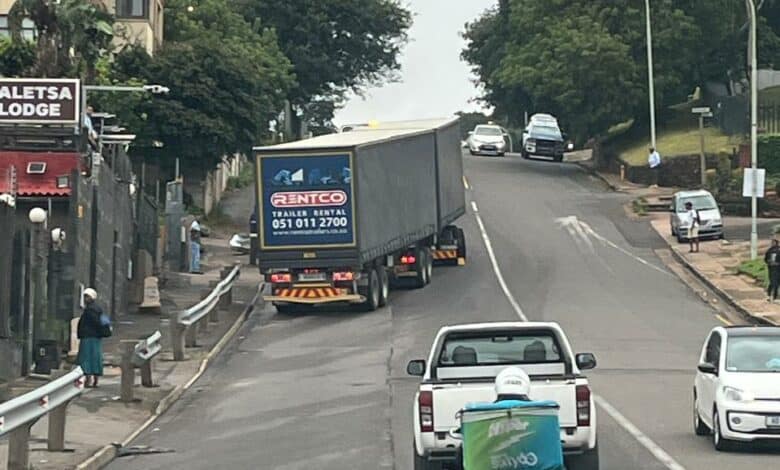 Trucks, traffic nightmare pose hazard on Tollgate Bridge | Berea Mail