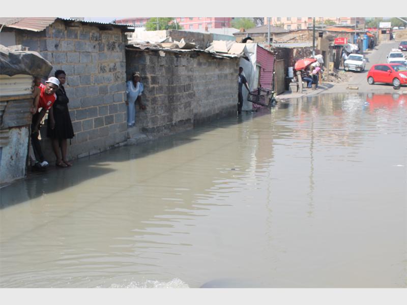 Burst sewer pipe spews human waste into houses | Alex News