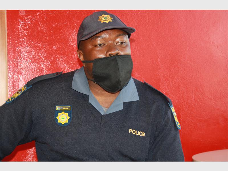 Three robbery suspects caught red-handed at an Alex business | Alex News