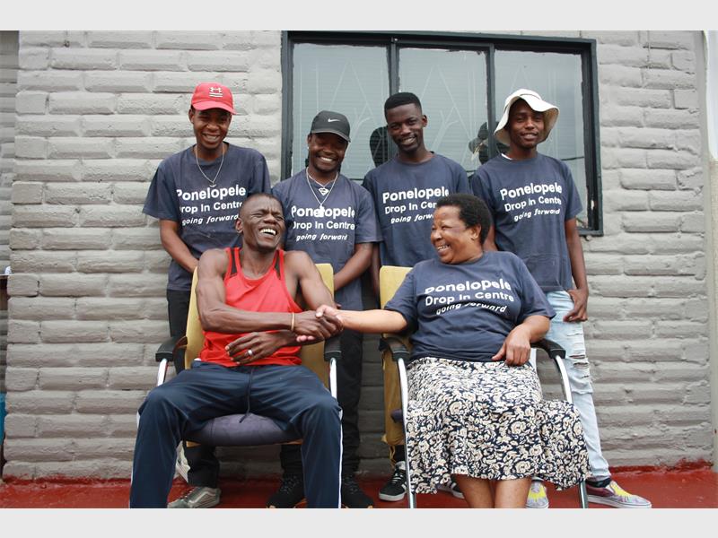 Ponelopele kids in Alex are in for an early Christmas treat | Alex News