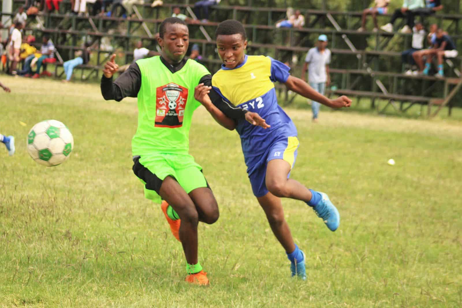 Gunners and Winter Rose football boys battle it out to a draw | Alex News