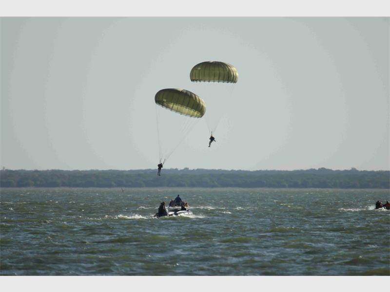 Parabats invited for annual water jump | Highway Mail