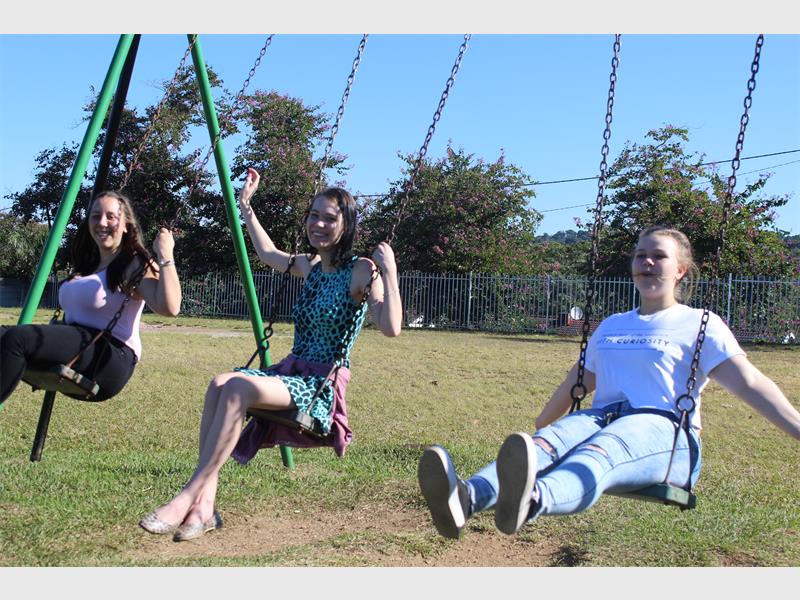New fence restores fun at Padfield Park playground | Highway Mail