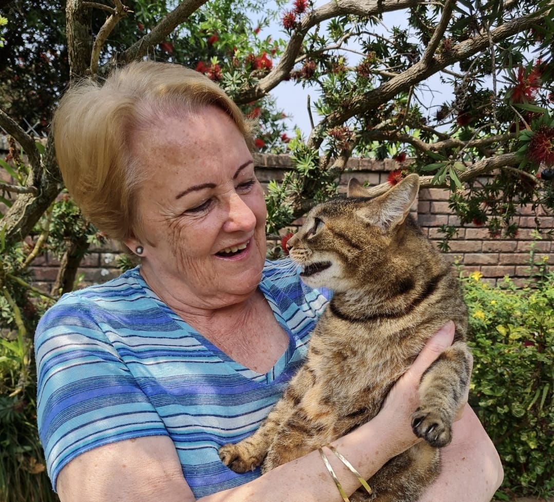 Pinetown resident appeals for the return of her pansy-shell pendant ...