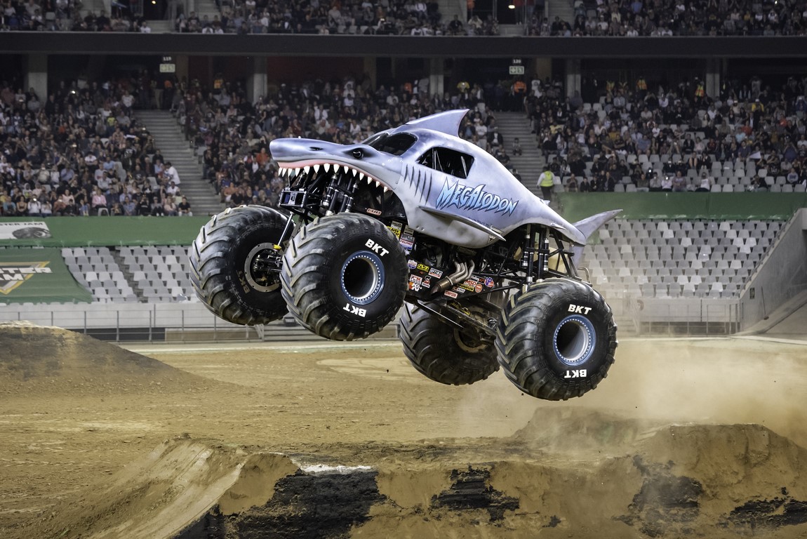 WATCH: My electrifying experience at Monster Jam 2023 | Highway Mail