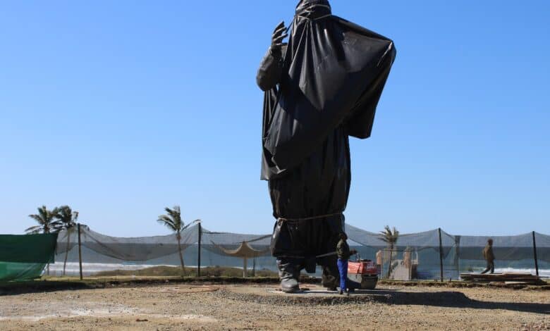 Towering OR Tambo statue stirs debate on Durban beachfront | Highway Mail