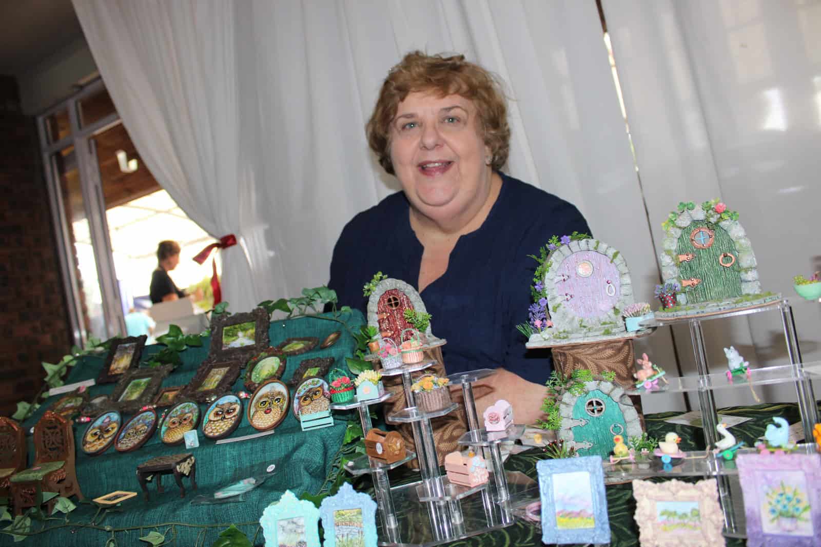 Seaview resident brings miniature worlds to life | Highway Mail