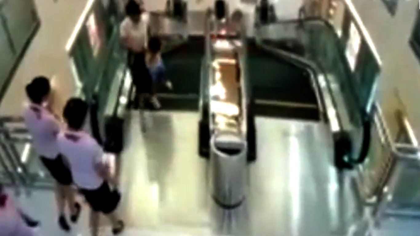 Woman Dies After Falling Into Escalator Video Northglen News Woman Dies After Falling Into Escalator Video Northglen News