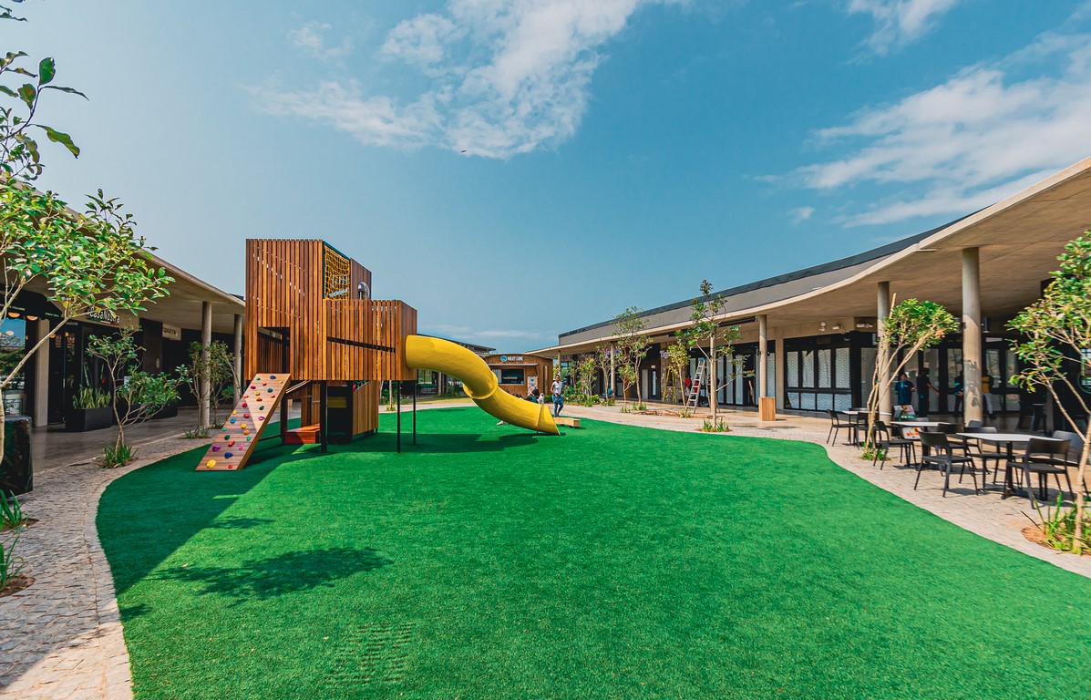New mall opens its doors in uMdloti | Northglen News