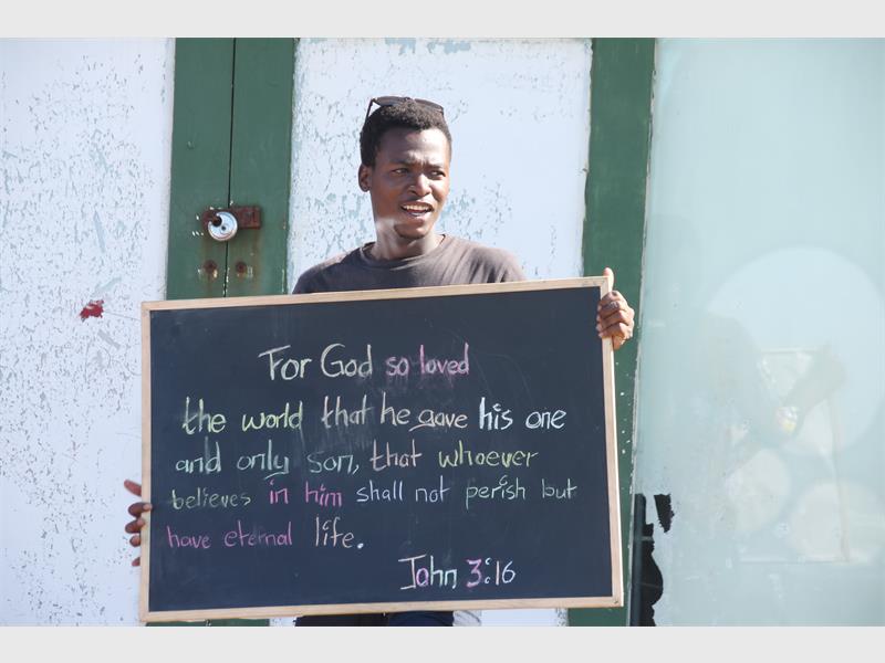 Scripture Union blesses children with beach outing | South Coast Herald