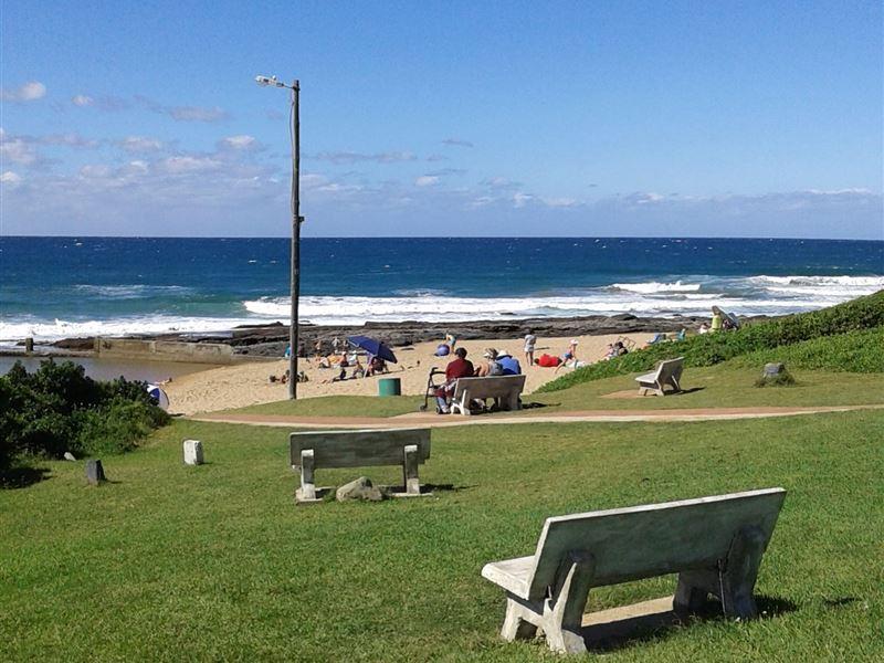 Hibberdene Happenings: Lovable Thelma turns 95 | South Coast Herald