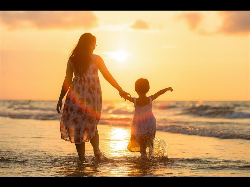 Unemployed single mothers need your help | South Coast Herald