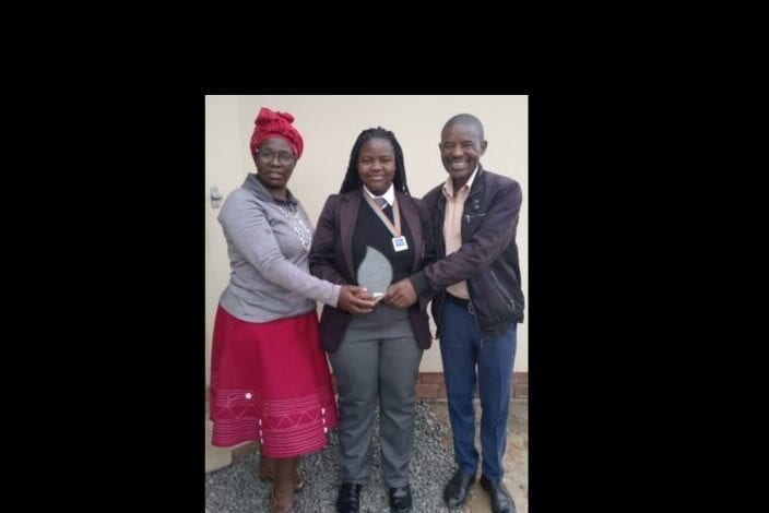 Young scientist prize for PS Secondary's Alizwa | South Coast Herald