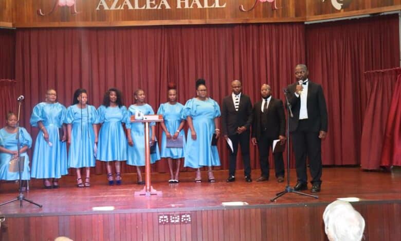 Choir brings joy to villagers | South Coast Herald