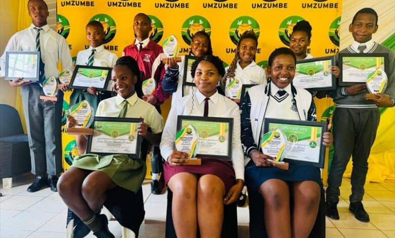 Top matric achievers rewarded | South Coast Herald