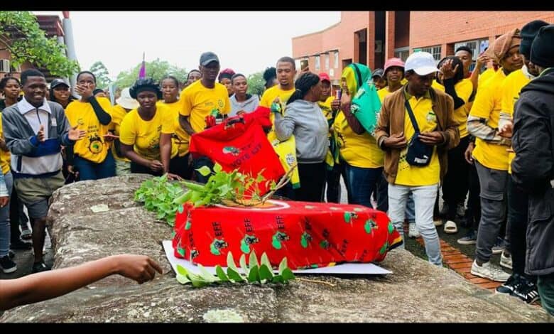 Students' congress reclaims Gamalakhe Campus | South Coast Herald