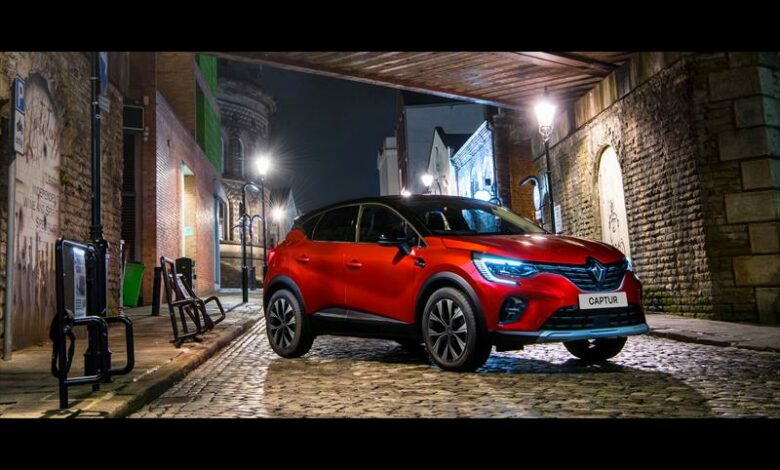 Stand out in a stylish Renault Captur Zen | South Coast Herald