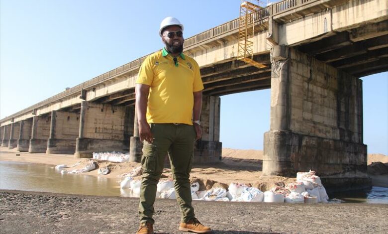 Mzimkhulu River bridge completion pushed to October 25 due to dredging ...