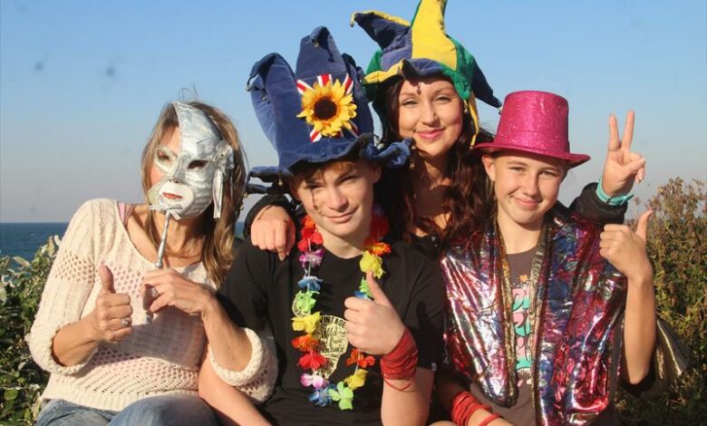 Dino-mite fun lined up at Sunwich Port this holiday | South Coast Herald