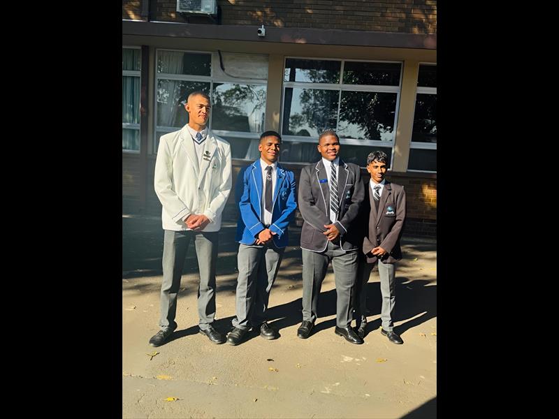 Rugby stars take on Rhino Week | South Coast Herald