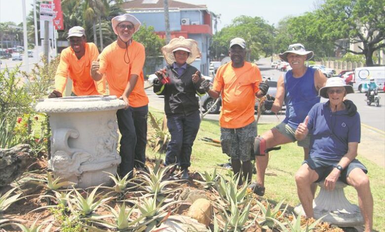 Tidy Towns efforts earns St Mike's beach Blue Flag status | South Coast ...