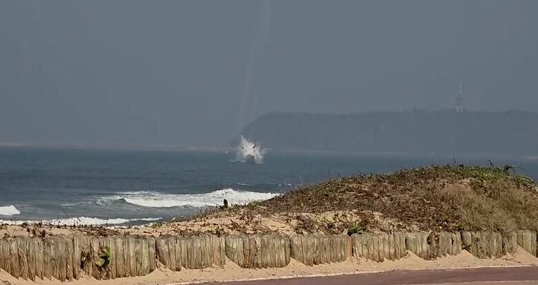 WATCH: Aircraft crashes into sea in Durban, search for pilot under way ...