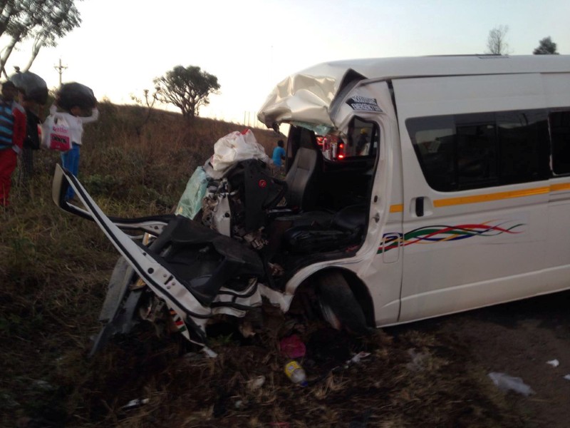 Kutholane phezulu itekisi nezimoto ezimbili eCopesville | Eyethu News