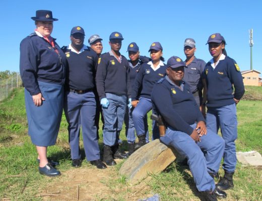 Kutholakale izikhali nezidakamizwa eMbizweni High School | Eyethu News