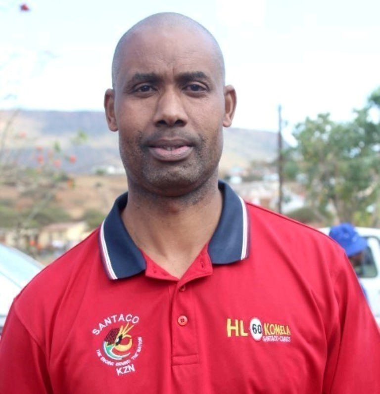 'Itekisi yengozi enkulu ibisebenza ukuthutha izingane zesikole ...