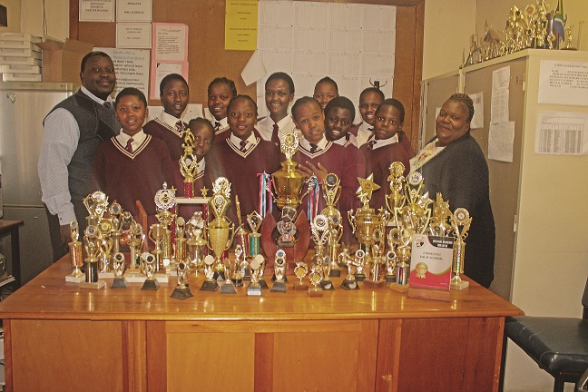 Isikole esimele iKZN kuzwelonke sicela usizo lomphakathi | Eyethu News