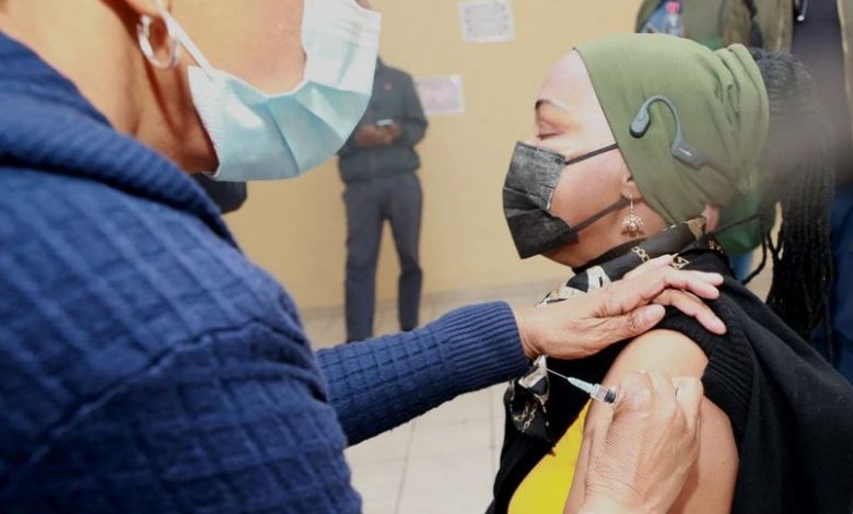 Owezemfundo uphika umbiko ngothisha abangagomile | Eyethu News