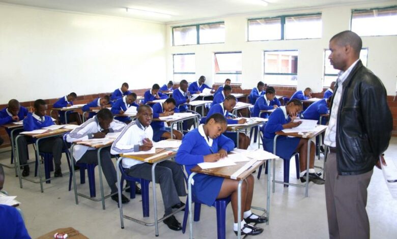 Sesibuyele kwesijwayelekile isimo e-Umlazi Comtech High | Eyethu News