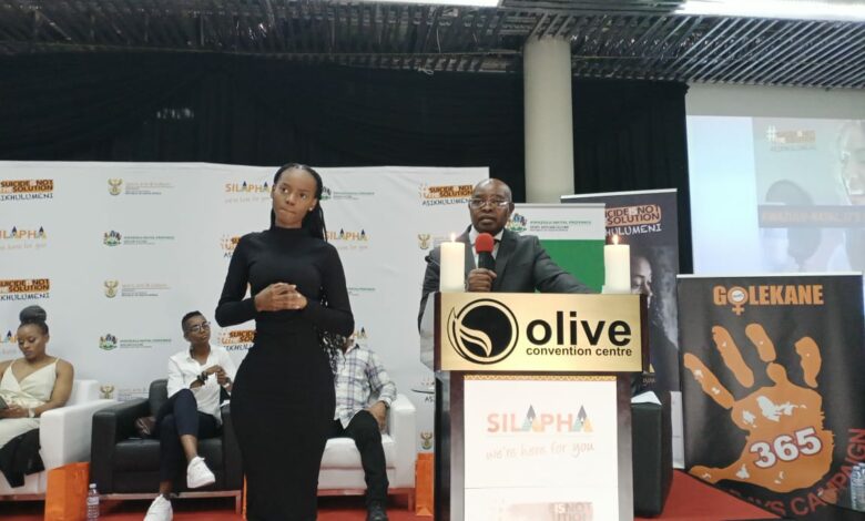 Kuxwayiswa amaciko ngokusebenzisa imali budlabha | Eyethu News