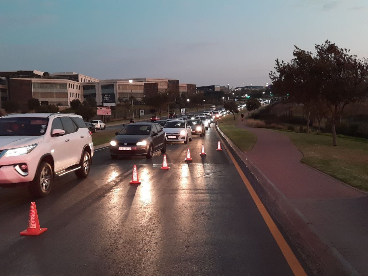 Driver sustains minor injuries after a car crash | Midrand Reporter