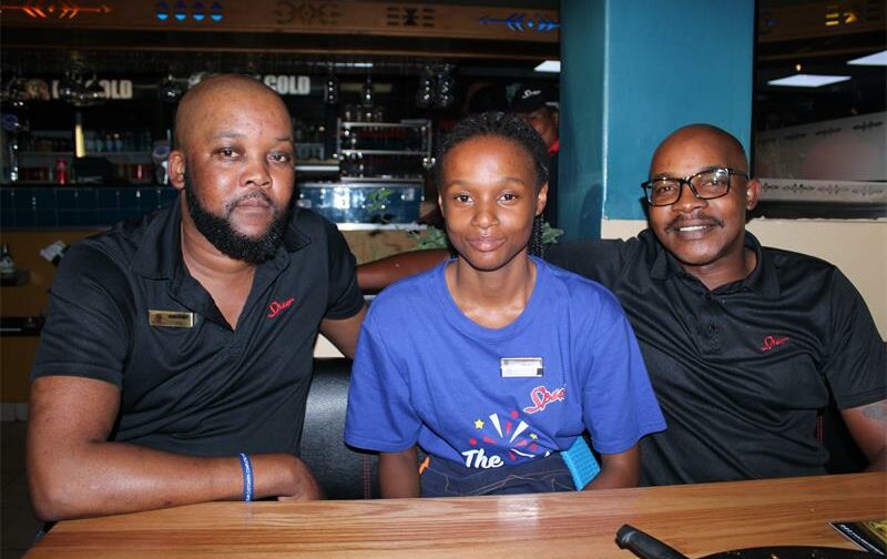 Carlswald Spur waitress from Vorna Valley scores eight distinctions ...