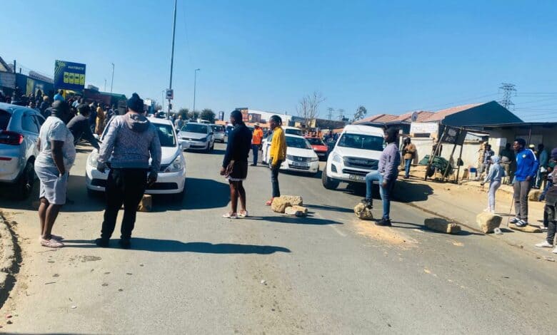 WATCH | Mayibuye residents block in City Power workers over power ...