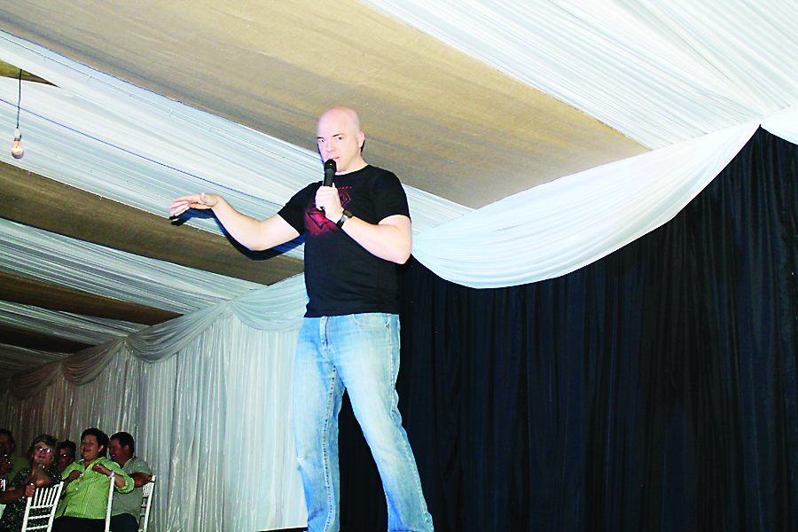 Michael Naicker performs at Naunton's | Northern Natal News