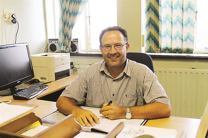 Advocate cop clamps down on crime | Northern Natal News