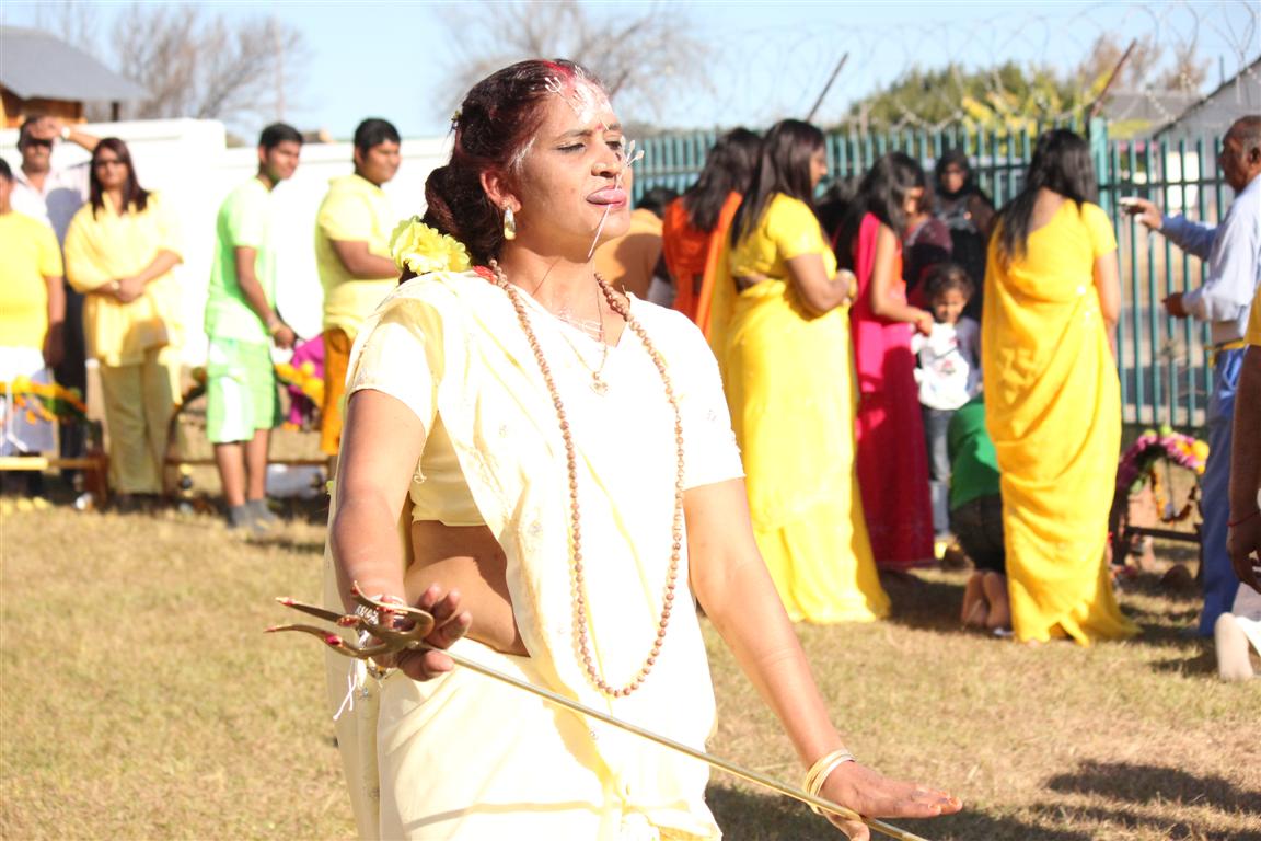 Devotees celebrate Chitra paravum Kavady | Northern Natal News