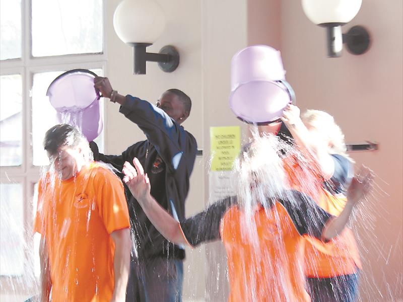Breaking the ice for ALS | Northern Natal News
